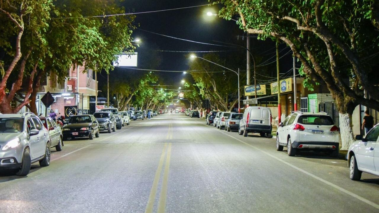 Más calles de Chimbas iluminadas con luz led