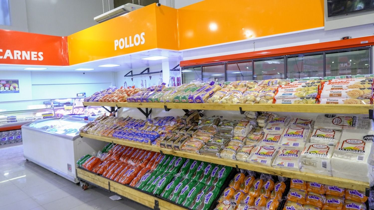 Cristian Pallito, un empresario vinculado a Uñac, inaugura un ...