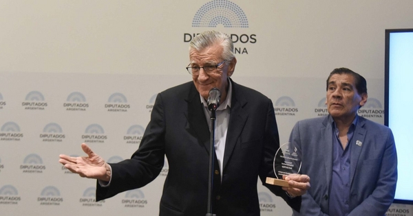José Luis Gioja fue reconocido por periodistas como personalidad política